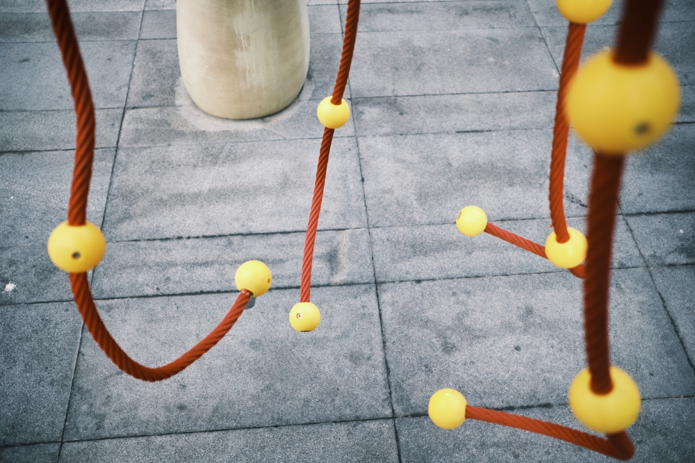 格格不入 - 一木.OMO - 富士胶片影赛- FUJIFILM